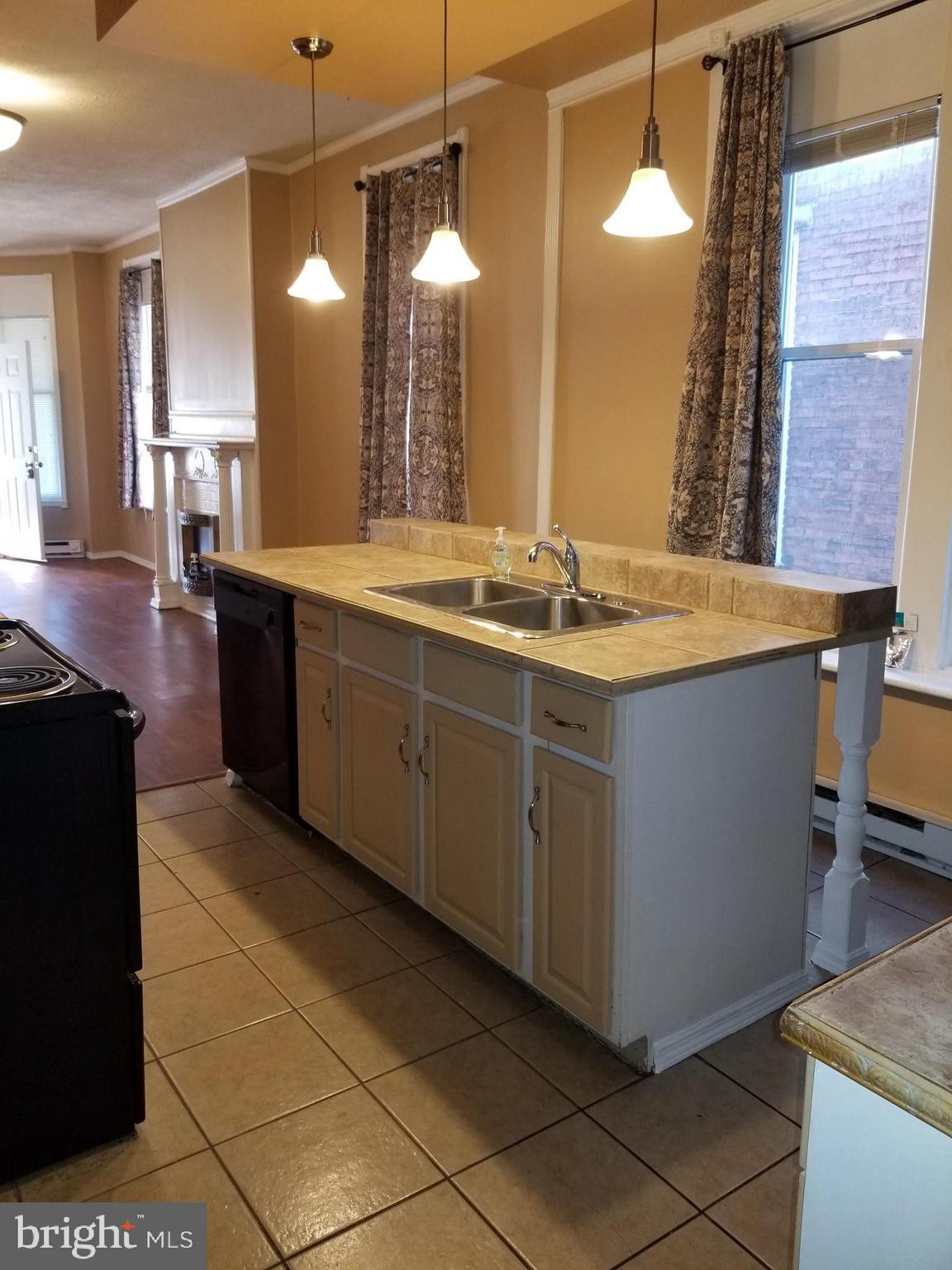 What does $800 rent you in Harrisburg, today?